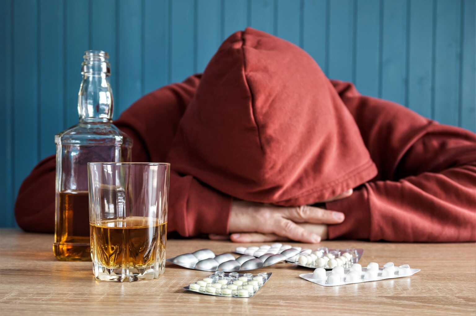 Mixing Prescription Drugs With Alcohol Can Be Dangerous Because: 5 ...